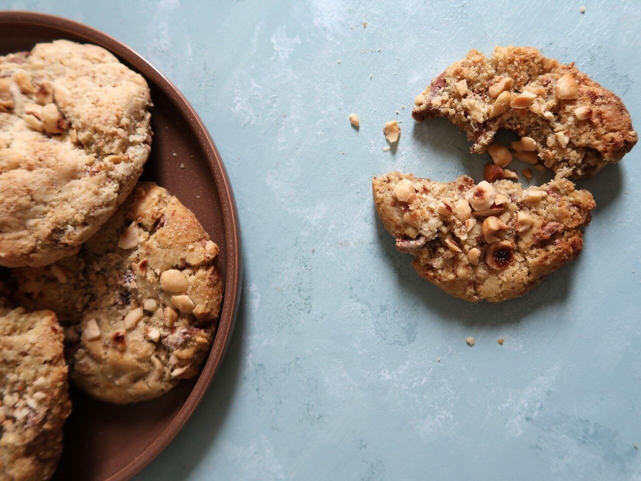 Toasted Hazelnut and Vanilla Cookies - Eat My Words